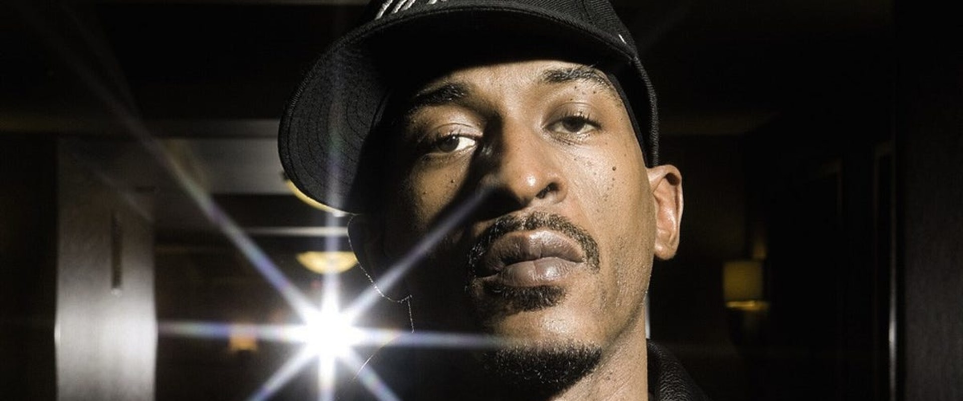 Exploring Similes in Rap Music